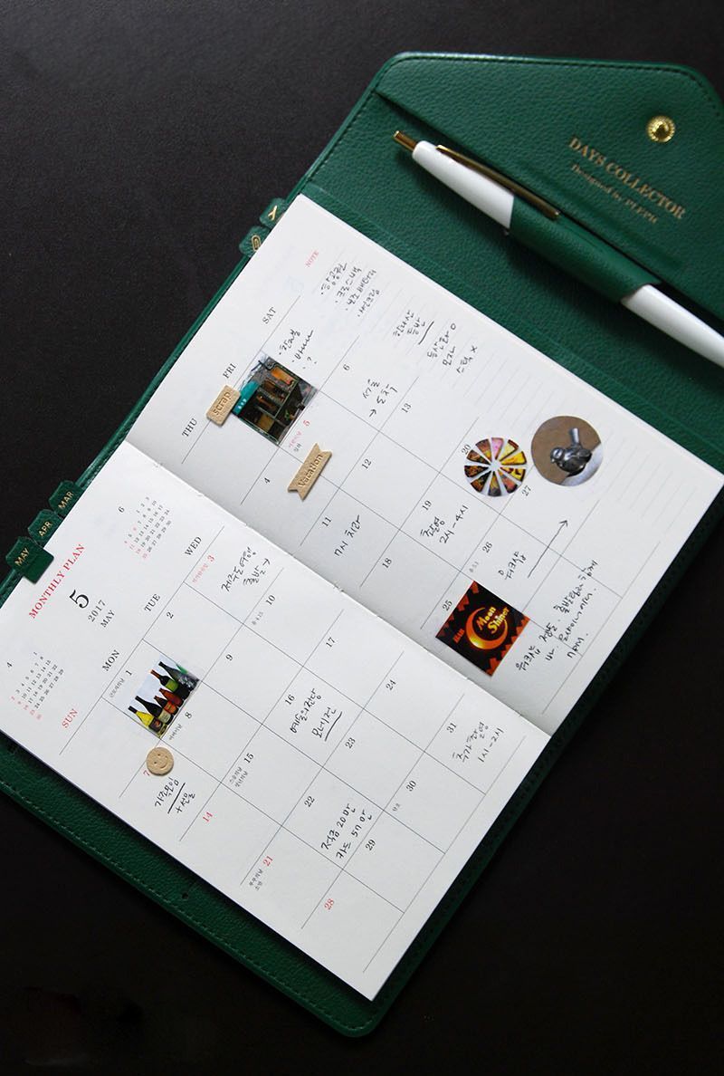 MochiThings: 2017 Days Collector Diary Wallet