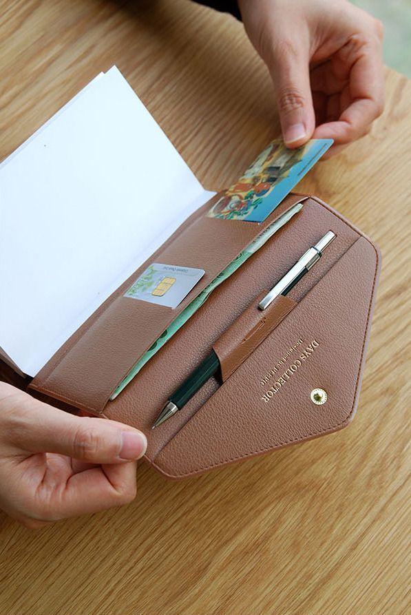 MochiThings: 2017 Days Collector Diary Wallet