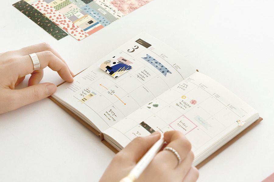 MochiThings: 2017 Mini Petit a Petit Planner