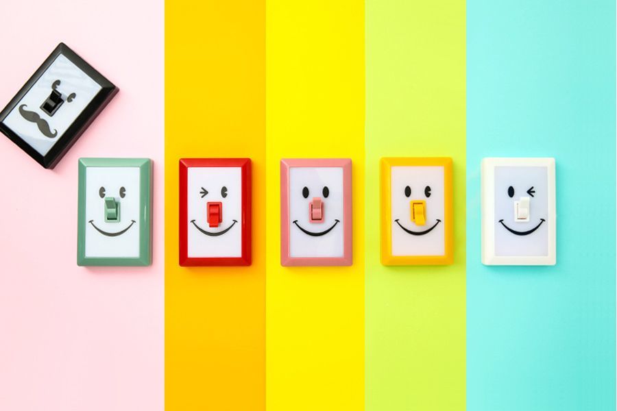 MochiThings: Smile Switch Deco Light