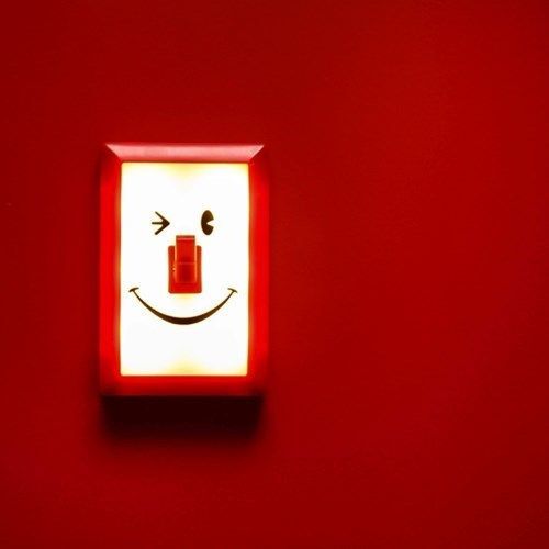 MochiThings: Smile Switch Deco Light