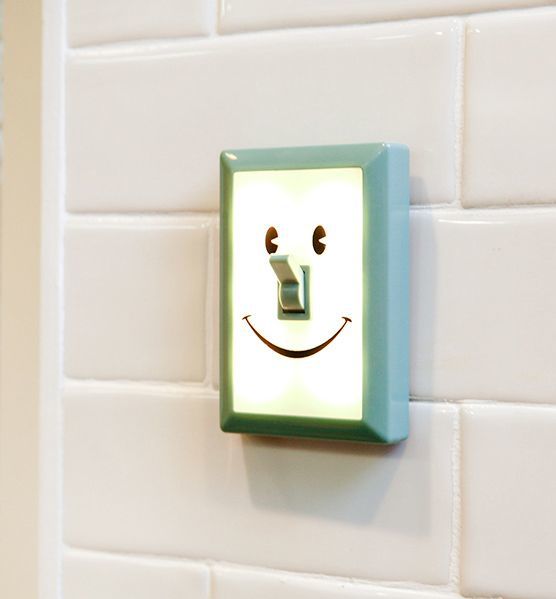 MochiThings: Smile Switch Deco Light