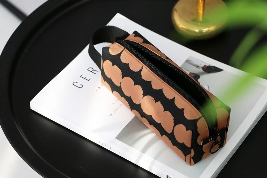 MochiThings: Basic Handy Pen Pouch