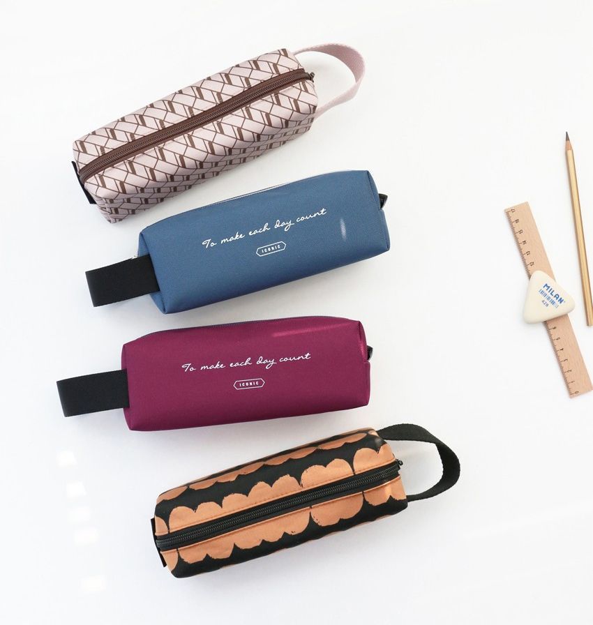 MochiThings: Basic Handy Pen Pouch