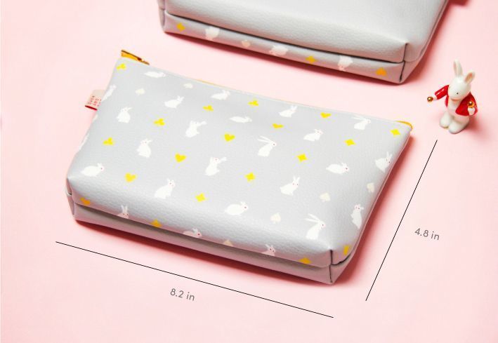 MochiThings: Hello Beauty Pouch