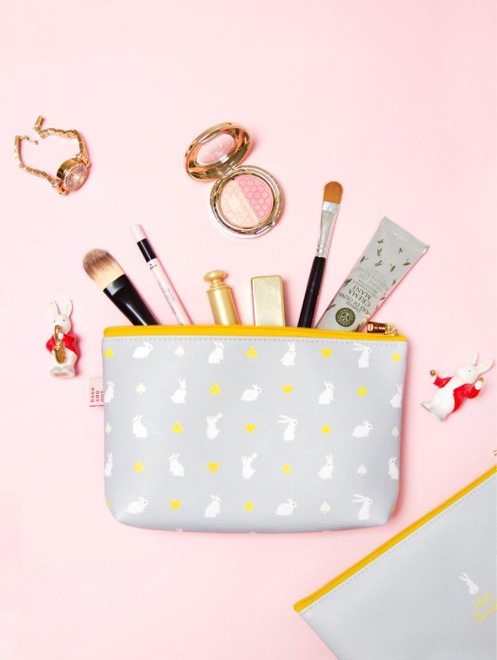 MochiThings: Hello Beauty Pouch