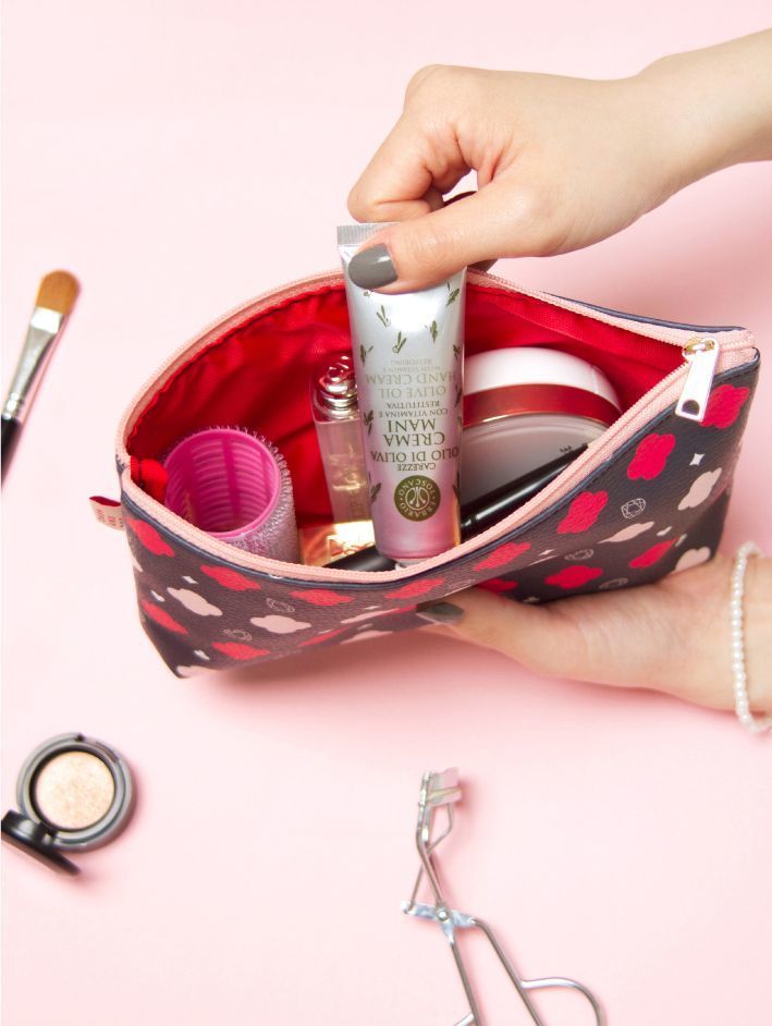 MochiThings: Hello Beauty Pouch