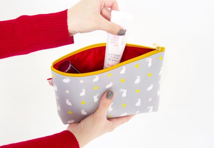 MochiThings: Hello Beauty Pouch