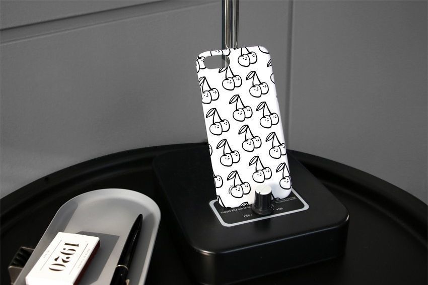 MochiThings: Iconic Pattern iPhone 7 Case