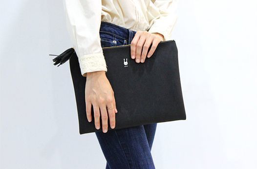 MochiThings: Lookit Tassel Leather Clutch