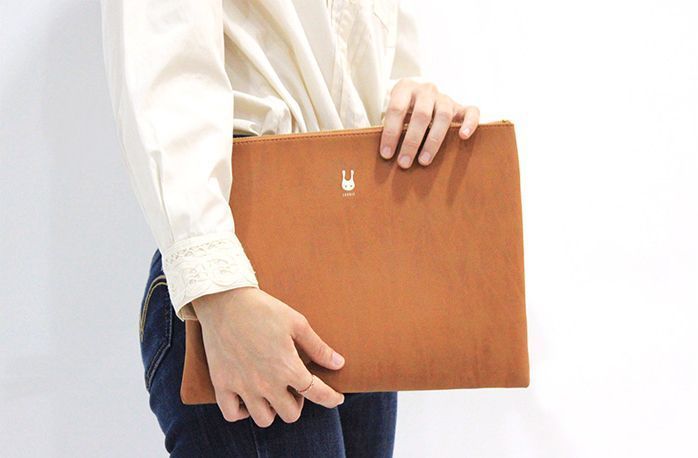 MochiThings: Lookit Tassel Leather Clutch