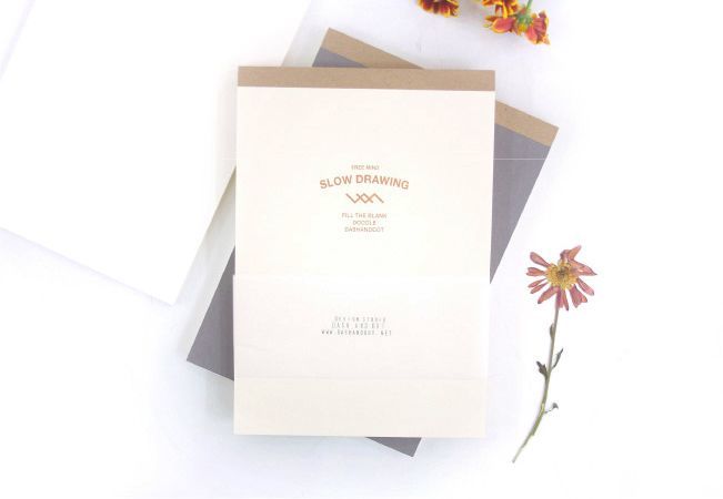 MochiThings: Slow Drawing Book