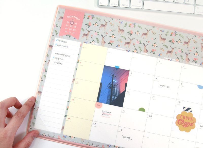 MochiThings: Mellow Pattern Desk Pad