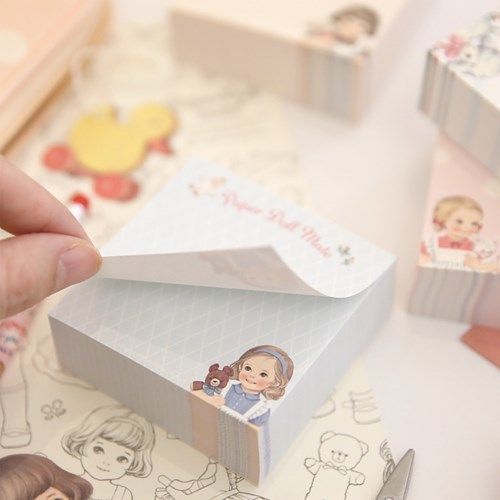 MochiThings: Paper Doll Memo Block