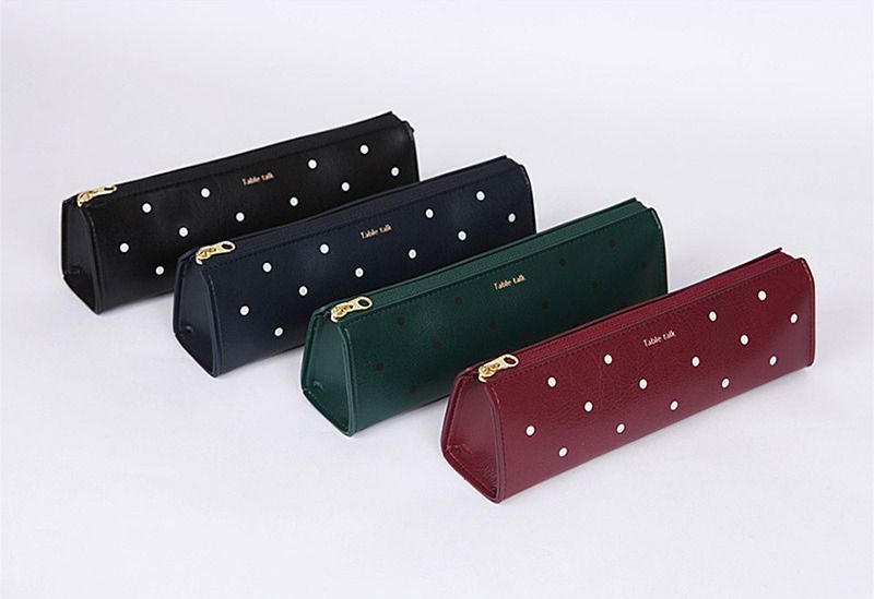 MochiThings: Table Talk Triangle Dot Pen Case