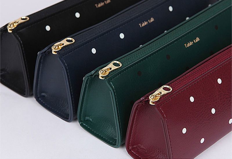 MochiThings: Table Talk Triangle Dot Pen Case