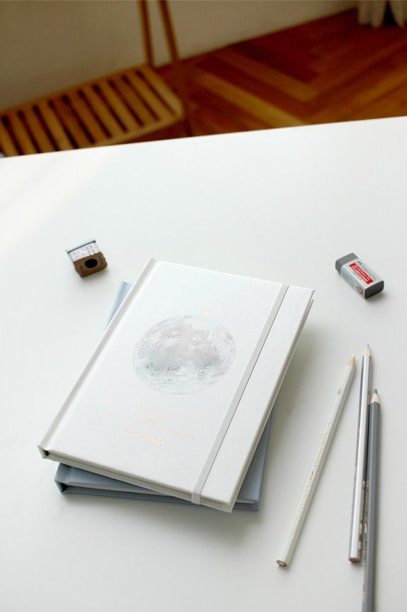 MochiThings: Moon Diary Special Edition Scheduler