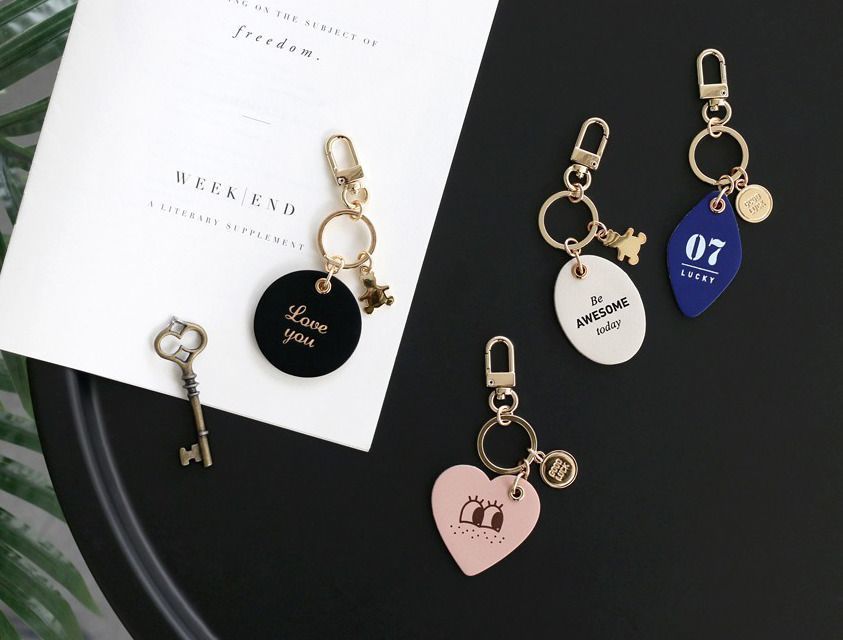 MochiThings: Genuine Leather Message Key Holder