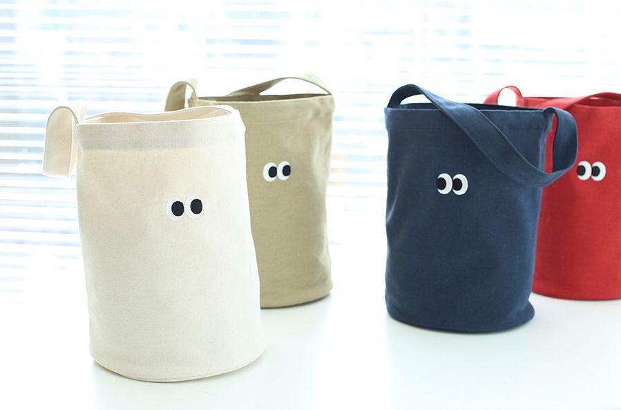 MochiThings: SOM SOM Bucket Bag