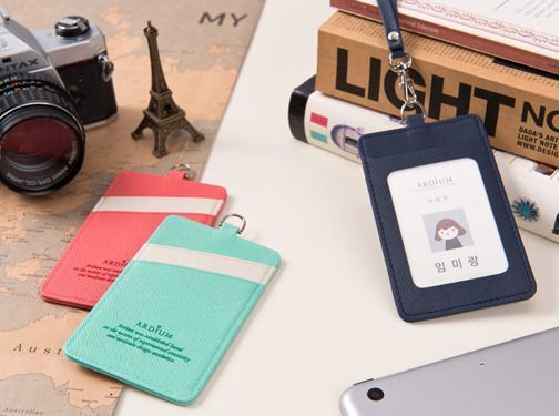 MochiThings: Slim Neck Strap Card Holder