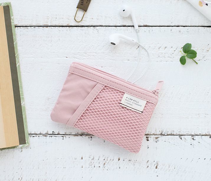 MochiThings: A Low Hill Mini Mesh Pouch