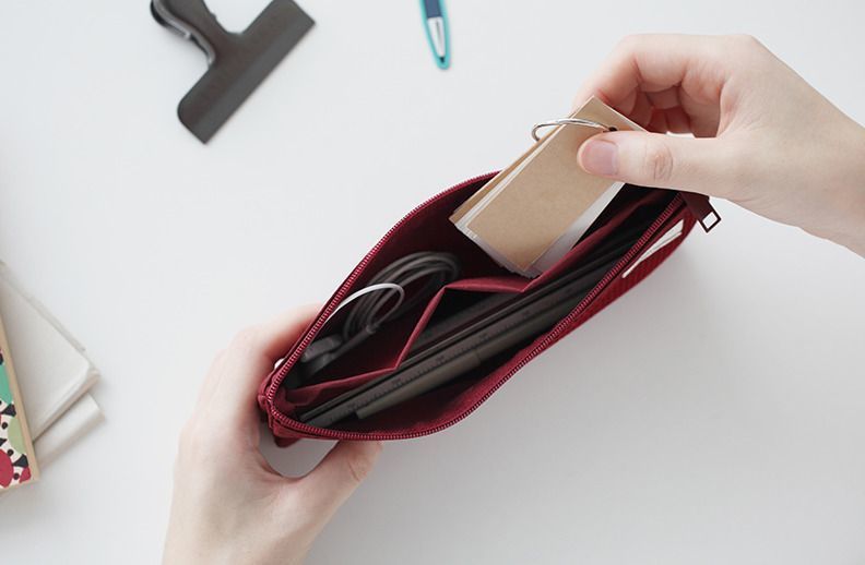 MochiThings: A Low Hill Long Mesh Pouch