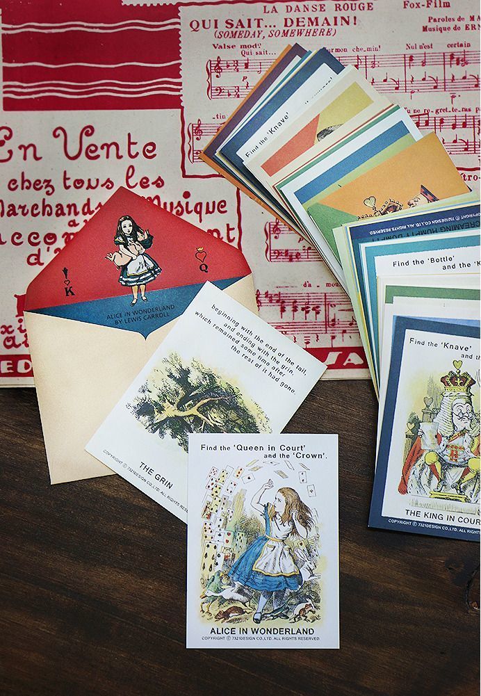 MochiThings: Mini Vintage Postcard & Envelope Set