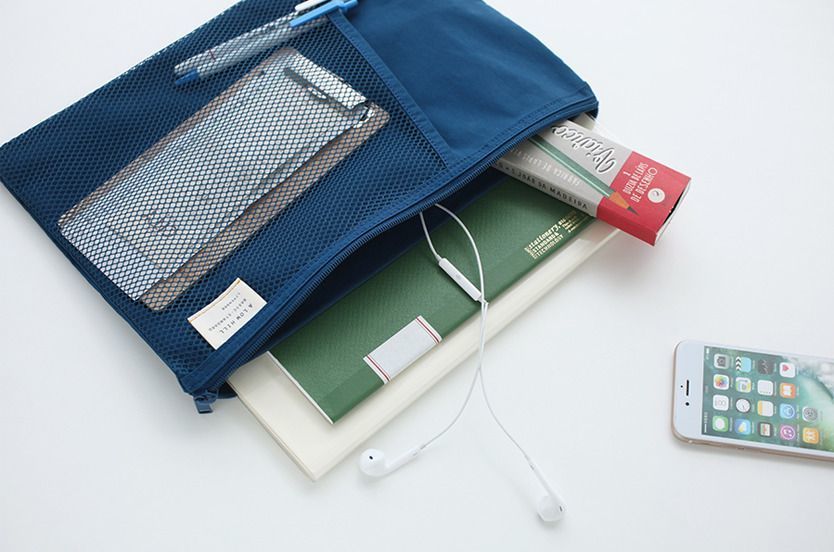MochiThings: A Low Hill Document Mesh Pouch