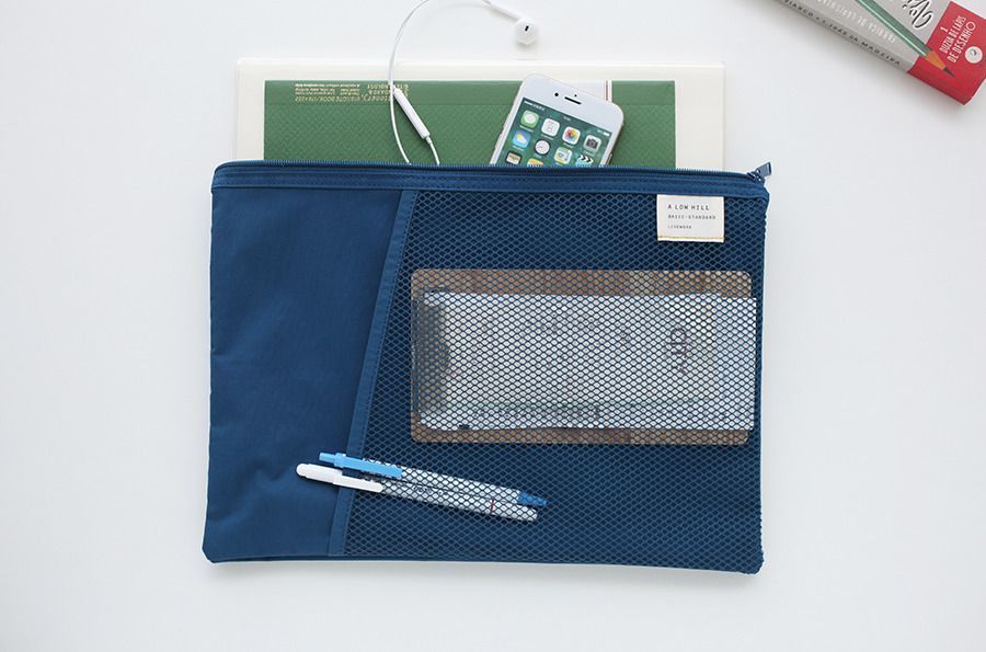 MochiThings: A Low Hill Document Mesh Pouch