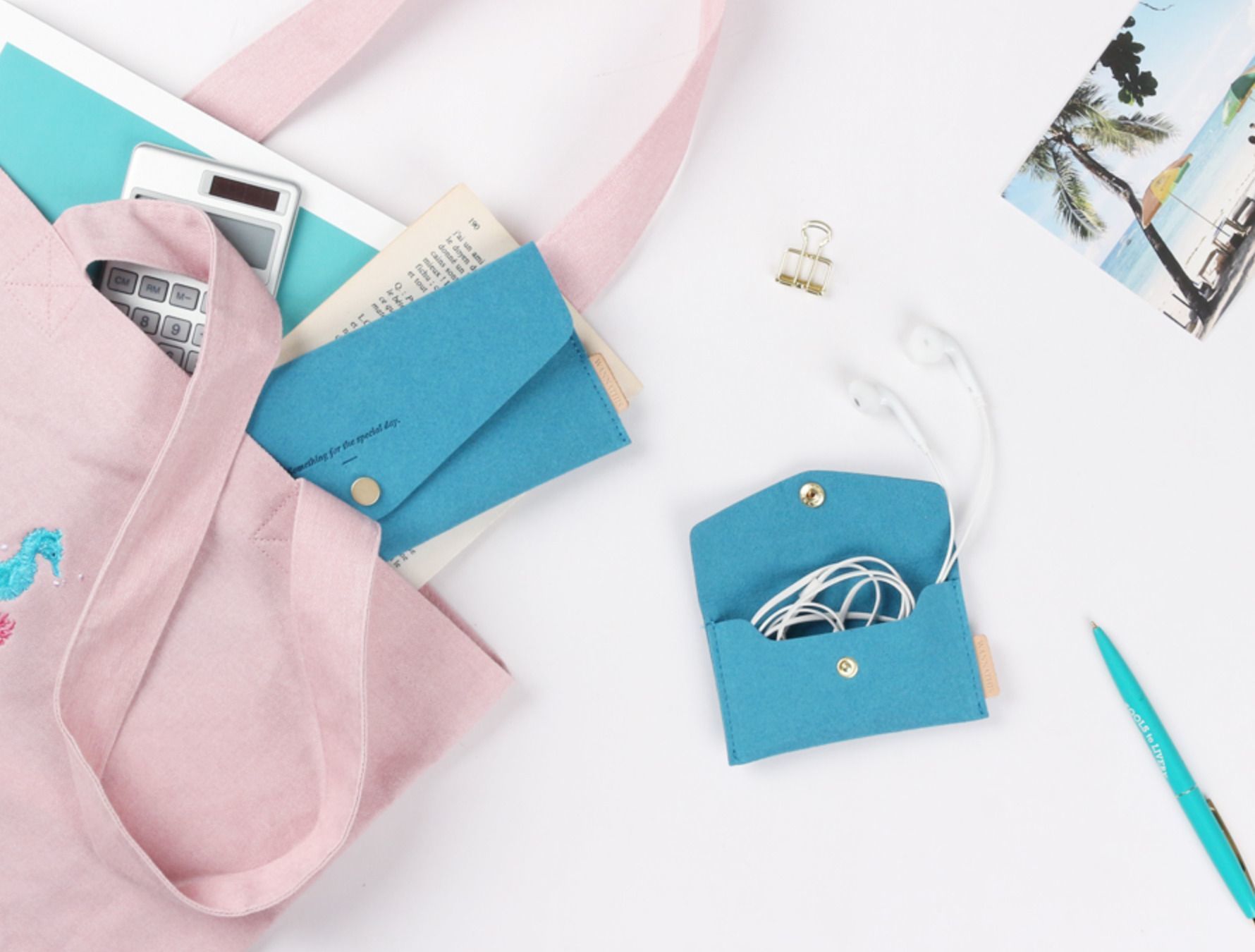 MochiThings: Chamude Mini Pouch