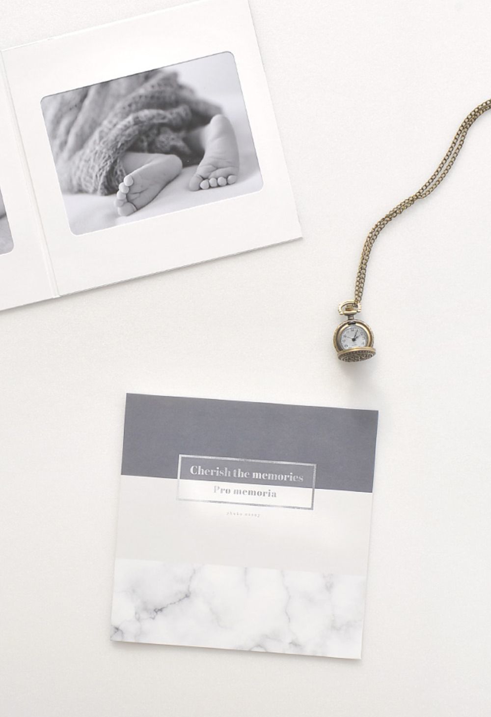 MochiThings: Memory 4x6 Photo Card Set