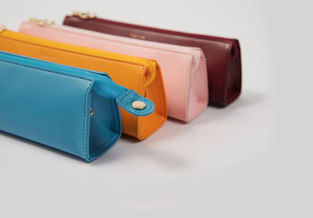 MochiThings: Table Talk Triangle Pen Case