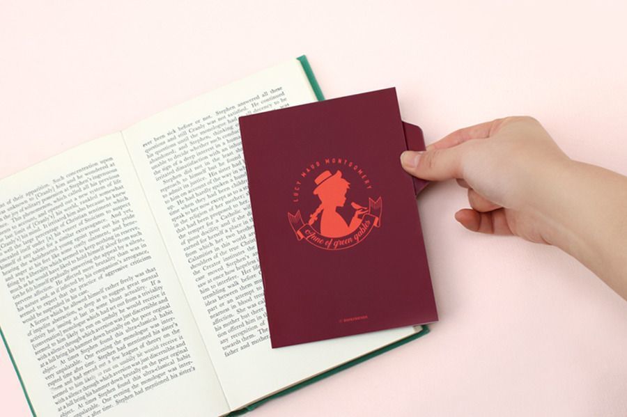 MochiThings: Folding Bookmark Notebook