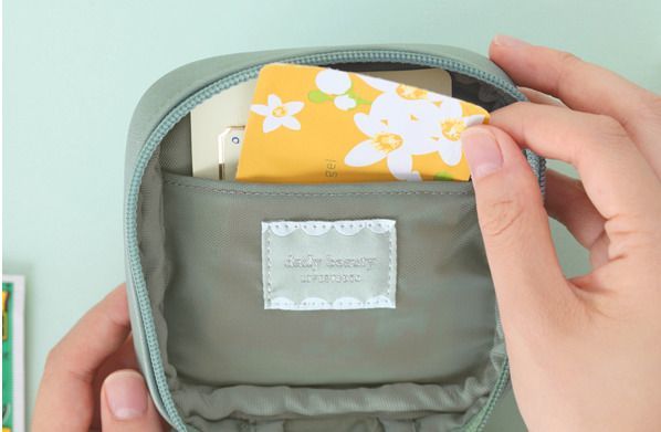 MochiThings: Mini Daily Cosmetic Pouch