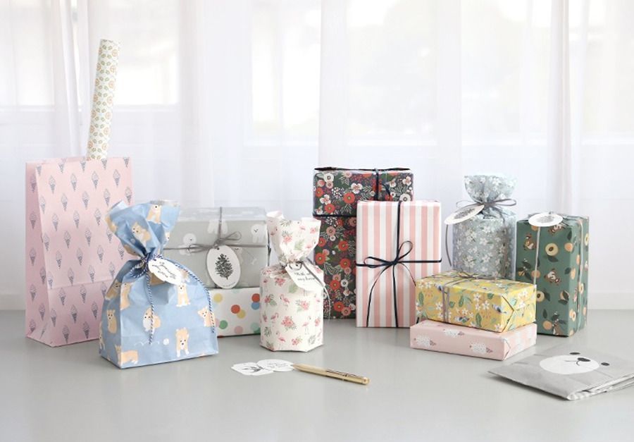 MochiThings: Iconic Gift Wrapping Paper Set v2