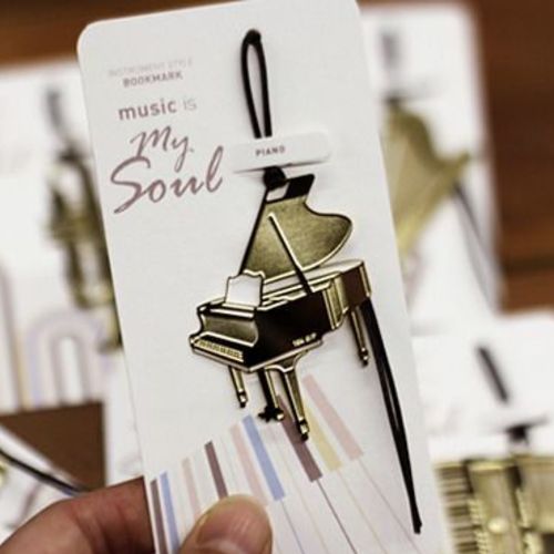 MochiThings: Gold Musical Instrument Bookmark