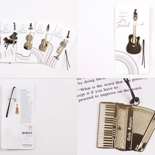 MochiThings: Gold Musical Instrument Bookmark