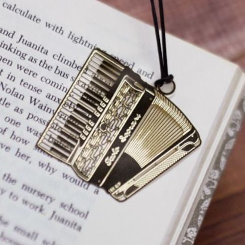MochiThings: Gold Musical Instrument Bookmark