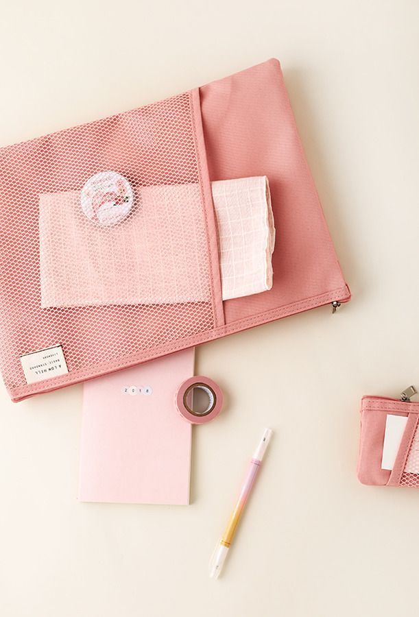 MochiThings: A Low Hill Document Mesh Pouch v2