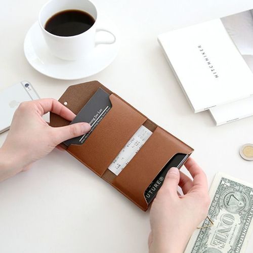 MochiThings: Simple Foldable Card Pouch