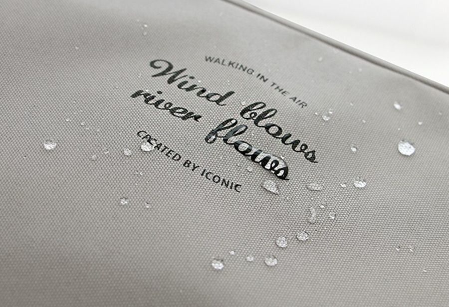 MochiThings: Wind Blows Travel Bag