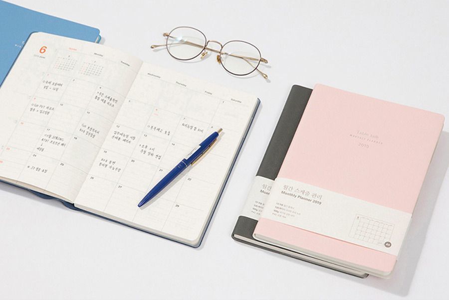 MochiThings: 2019 Table Talk A5 Monthly Planner