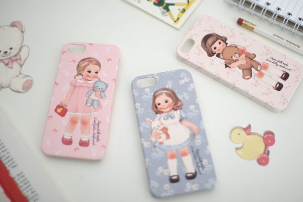 MochiThings: Paper Doll iPhone 5 Case v2