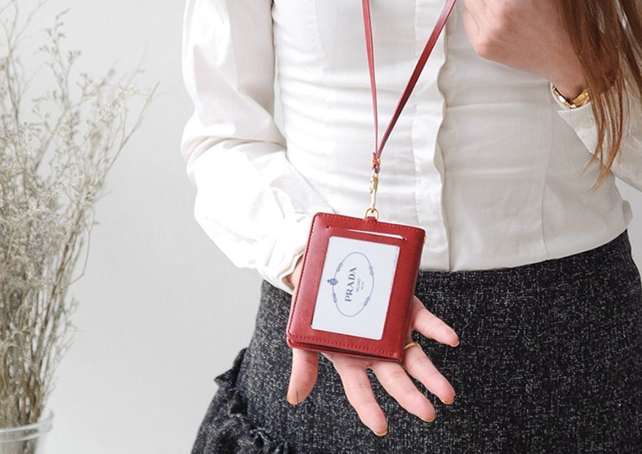 MochiThings: Mini Leather Wallet + Neck Strap Set