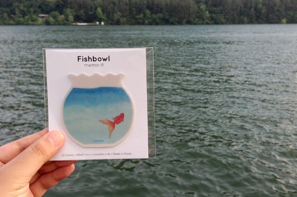 MochiThings: Fishbowl Sticky Note
