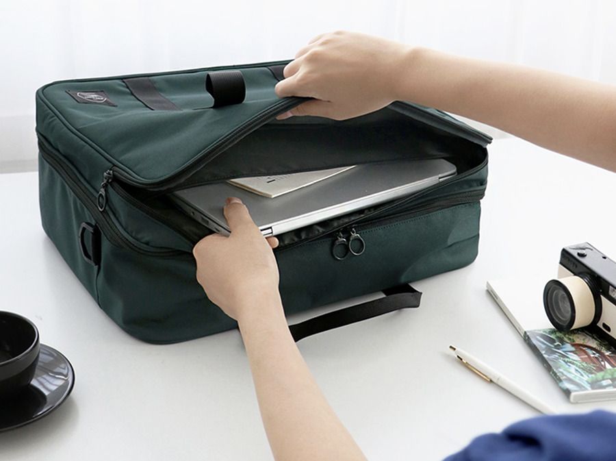 MochiThings: Large Wind Blows Travel Bag