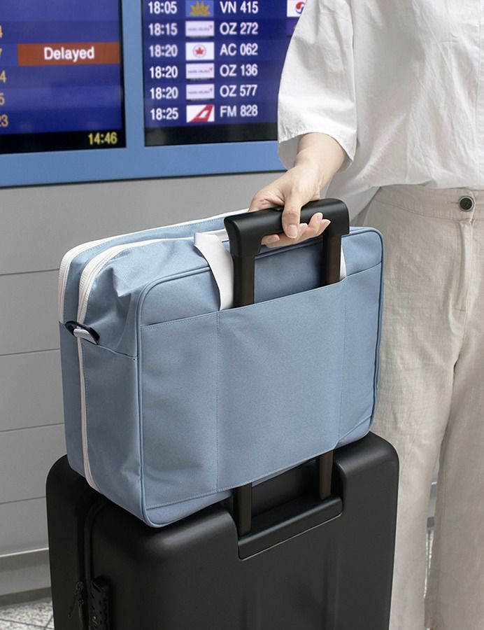 MochiThings: Large Wind Blows Travel Bag