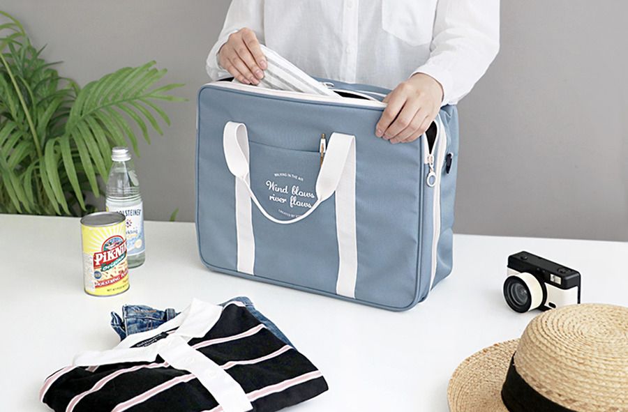MochiThings: Large Wind Blows Travel Bag