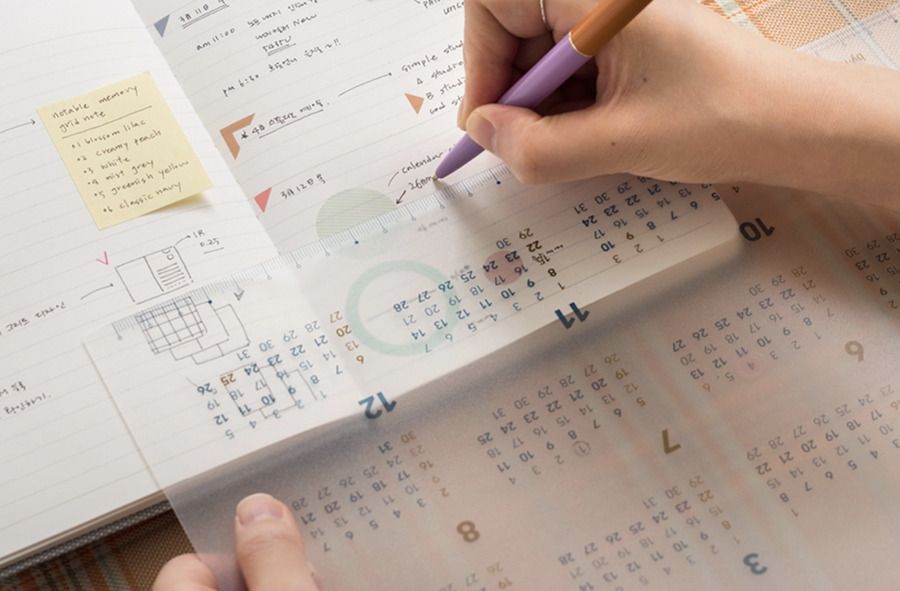 MochiThings: 2020 Wide Basic Desk Planner
