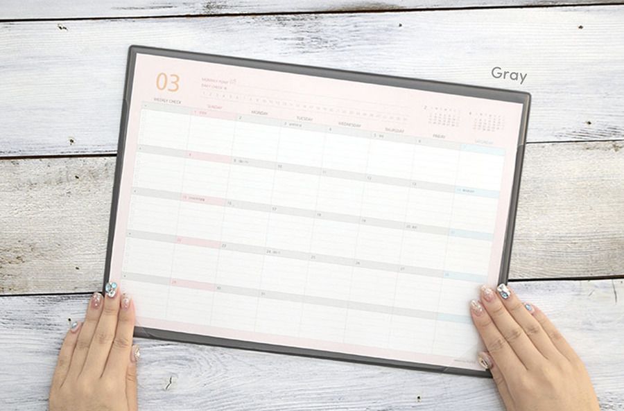 MochiThings: 2020 Monthly Desk Planner